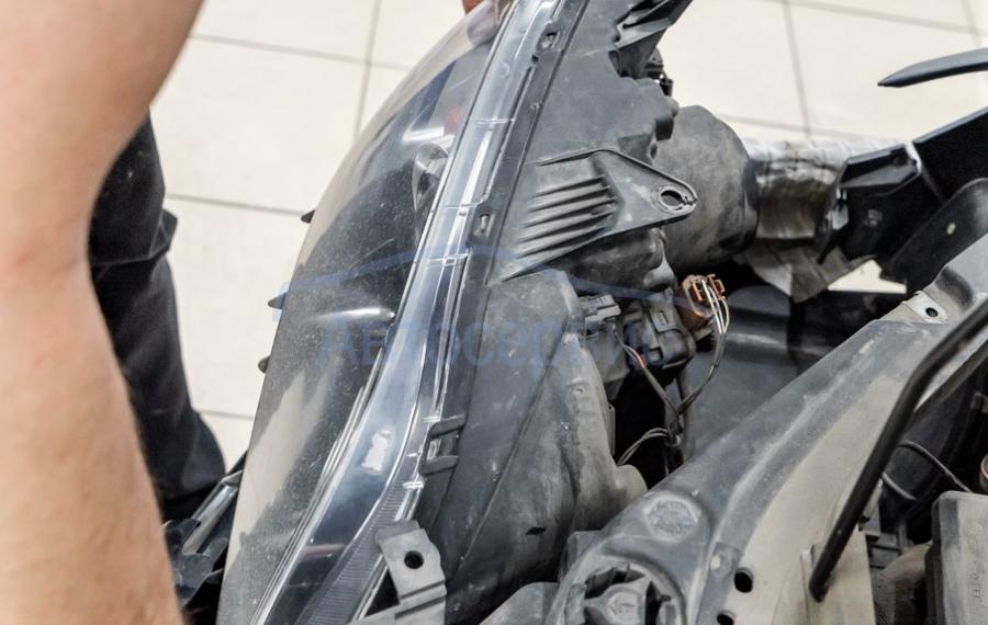 Замена ближнего света Мазда 3 в Москве - сеть надежных автосервисов по ...